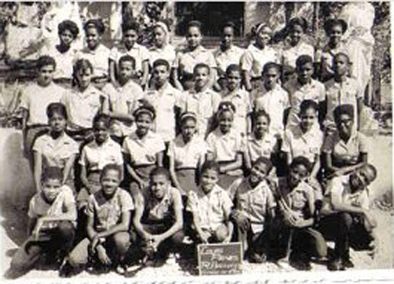 Photo: 6ème, (1968-69). | Cours Privés Roger Anglade (CPRA). album ...