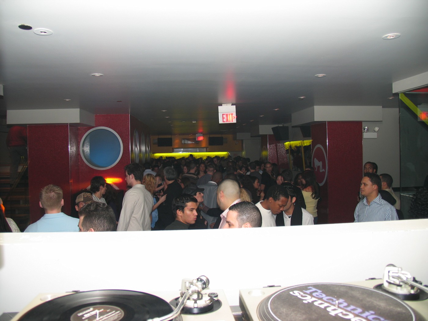 Photo: Sound-Bar 03 05 05 033 | Sound-Bar Presents album | Robert ...