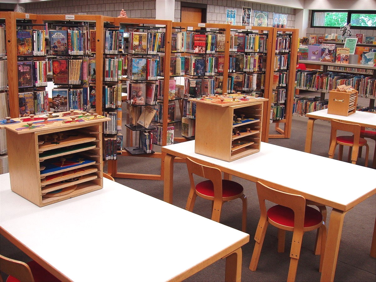 Photo: PORTLAND - PUBLIC LIBRARY - 08.jpg | PORTLAND, CT album | Jerry ...