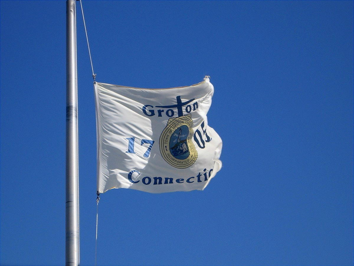 Photo: GROTON - TOWN FLAG | GROTON - GROTON LONG POINT - AVERY POINT ...
