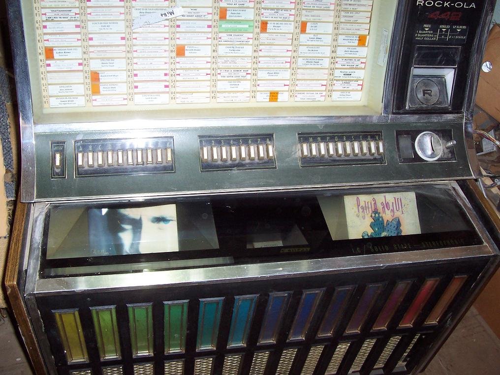 Photo: R442-411697f | 1970 Rock-Ola 442 Jukebox - S/N 411697 album ...
