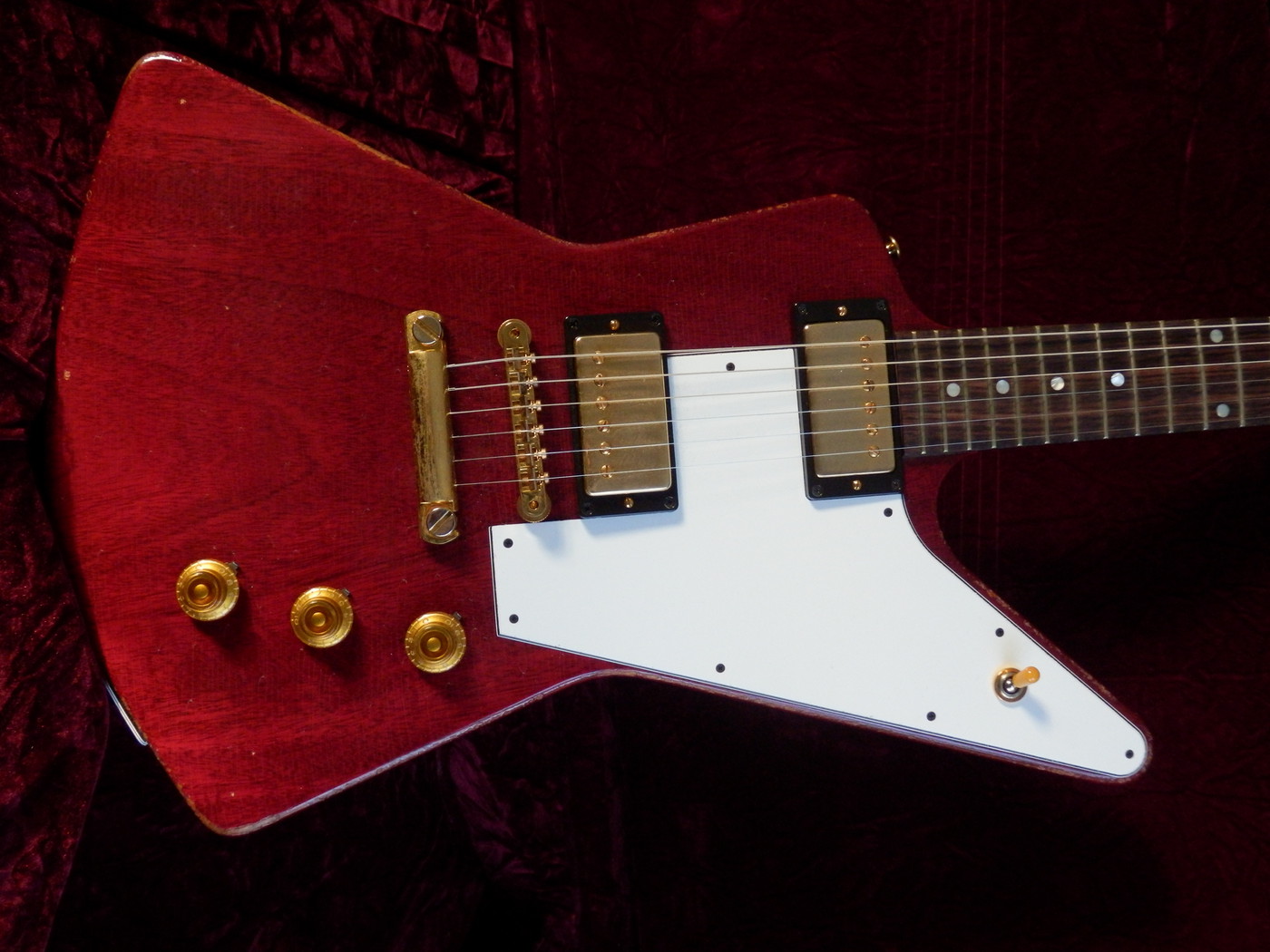 Sold - 2018 Gibson 58 Explorer Extra Cut Faded Cherry Aged | The Gear Page