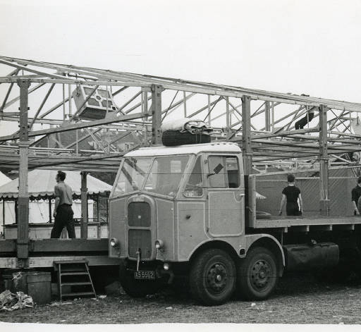Photo: XS5562 1944 Scammell R8 This was probably new to Young, Paisley ...