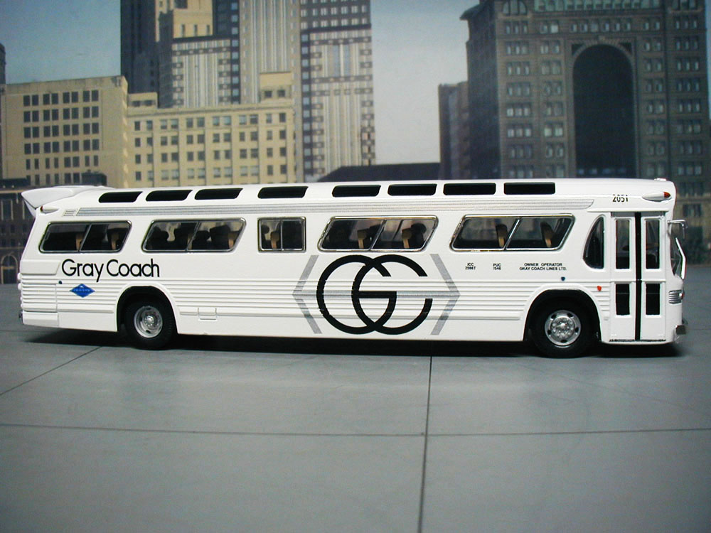 Photo: Gray Coach Lines, Toronto,Canada #2051 | GENERAL MOTORS ...