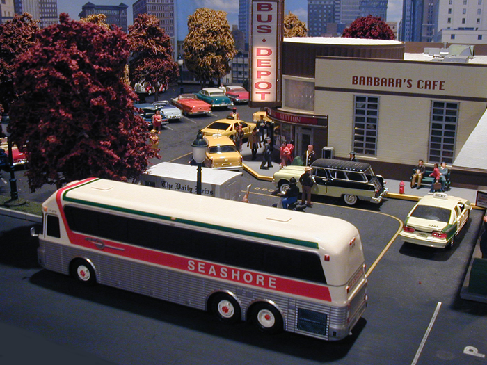 TRAILWAYS SYSTEM BUS MODELS GO BIG RED... album | Mackbuses.net ...