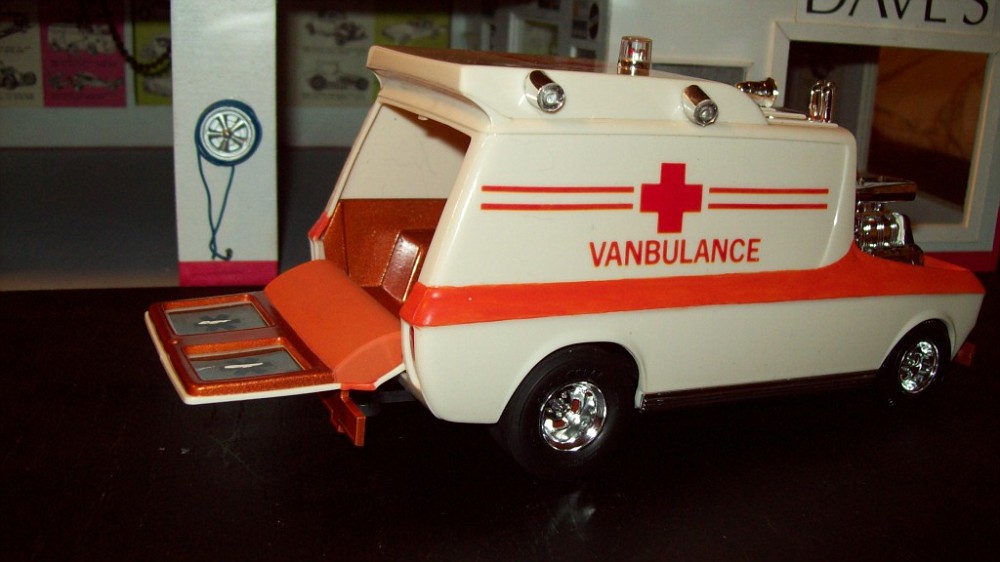 Photo: 006-3 | MONOGRAM Vanbulance #2214 album | DRASTIC PLASTICS MODEL ...