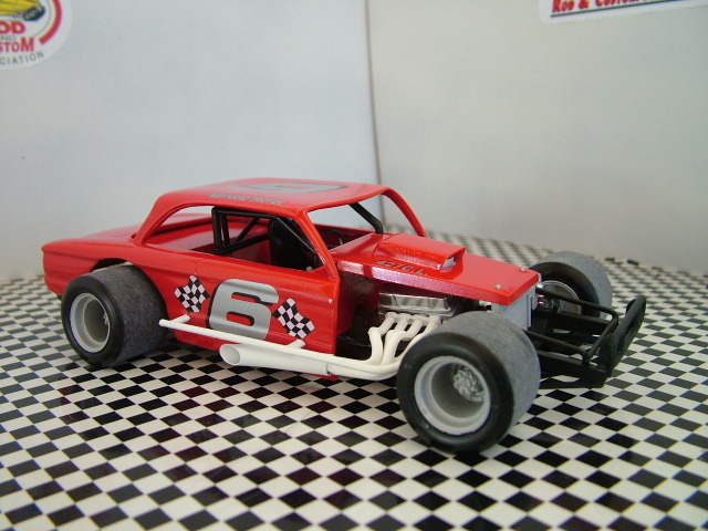 Photo: Maynard Troyer Falcon By Chris Smock | Models by Chris Smock ...