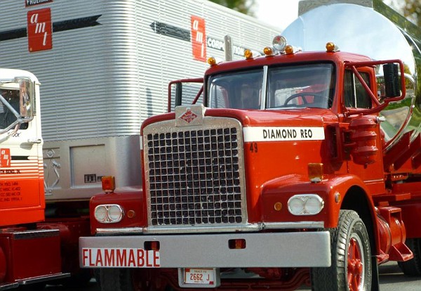 Photo: DiamondReonextoRB.jpg | AMT Diamond Reo Texaco album ...