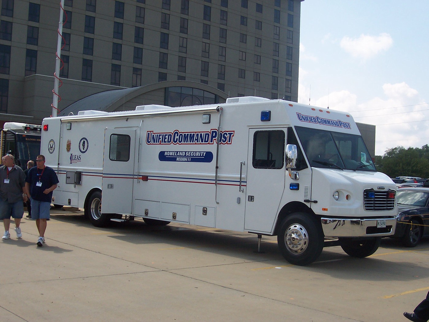 copcar dot com - The home of the American Police Car - Photo Archives