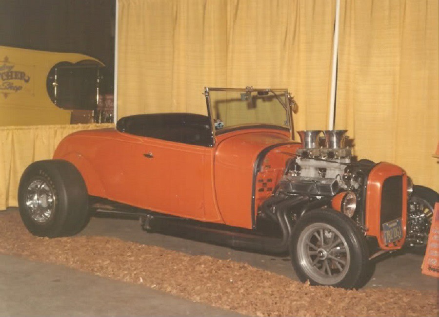 Photo: VINTAGE HOT ROD SHOW'S (36) | MODEL A'S AT INDOOR & OUTDOOR ...