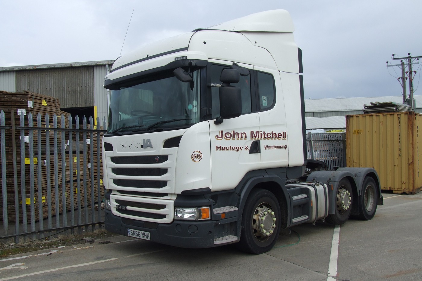 Photo: SN66NHH Scania G410 no. 615. One of 8 Scanias sold then re ...