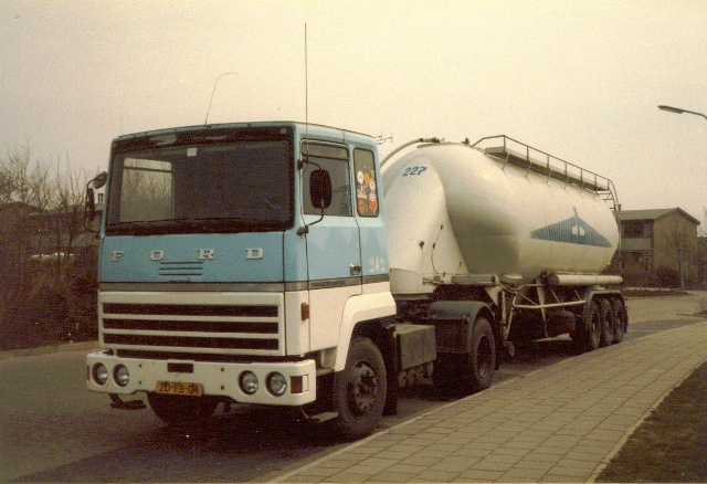 Photo: Cementbouw Ford Transcontinental 06 | Heemex - Cementbouw album ...