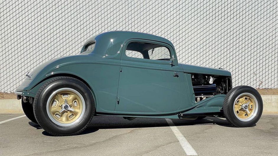 Photo: Model 40 Coupes (118) | 1933/34 FORD COUPES II album | LOUD ...