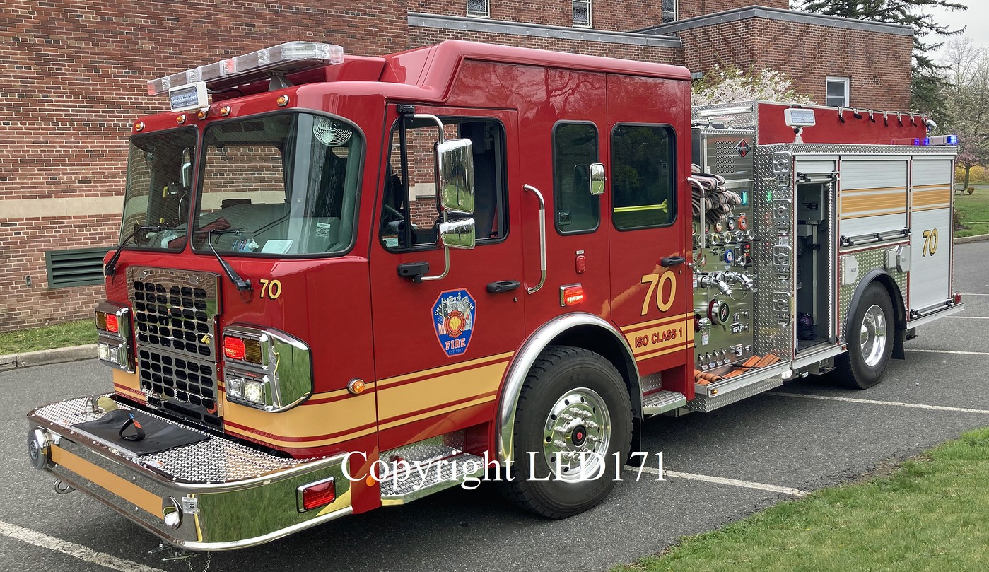 Photo: Engine 70 - FORMER | White Plains - Headquarters (Station 6 ...