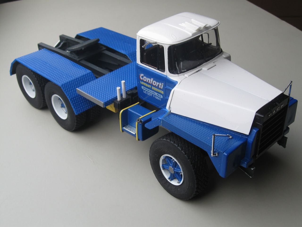 Photo: IMG 0330 | Mack DM800 'Conforti' album | Dutch Model Truck Club ...